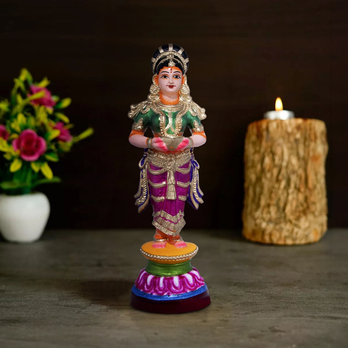 Pavai Vilakku Doll | Golu Dolls | Kolu Bommai — Giri USA